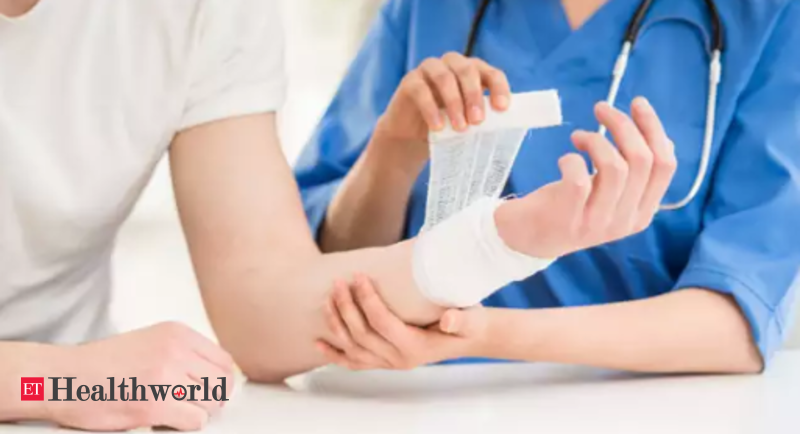 Indiana University School of Medicine: Electric field-based dressing ...