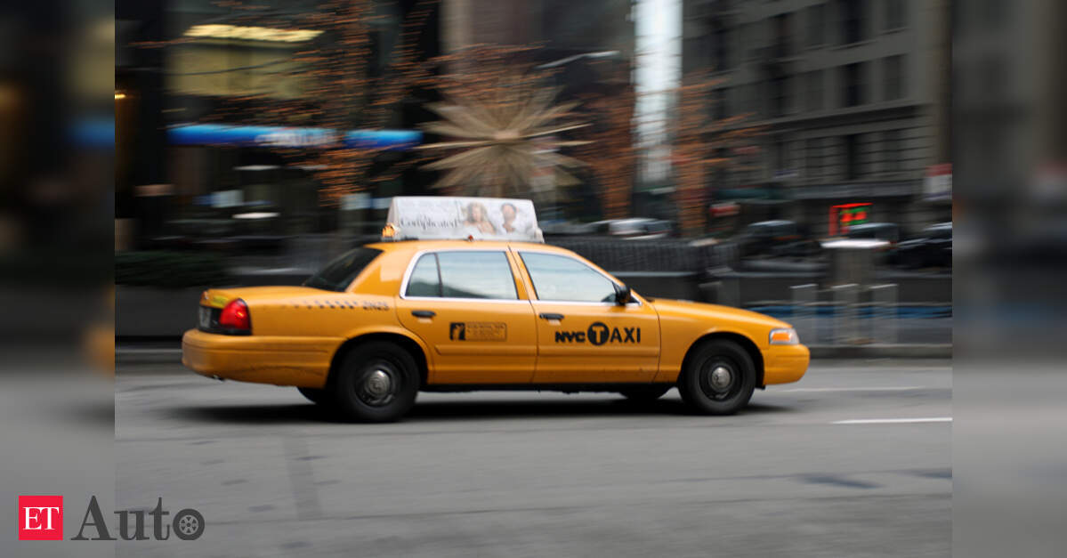 Coronavirus impact: Cab driver makes containment compartment in car, ETAuto