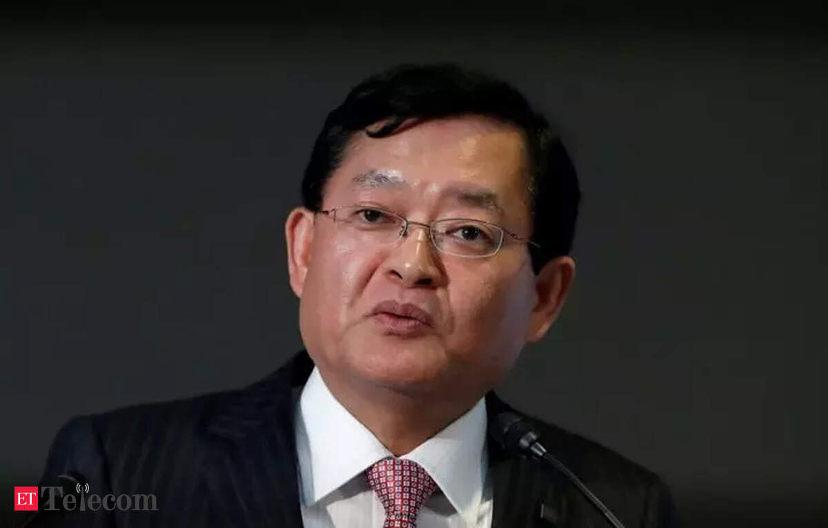 Toshiba board planned to oust CEO before $20 billion buyout offer ...