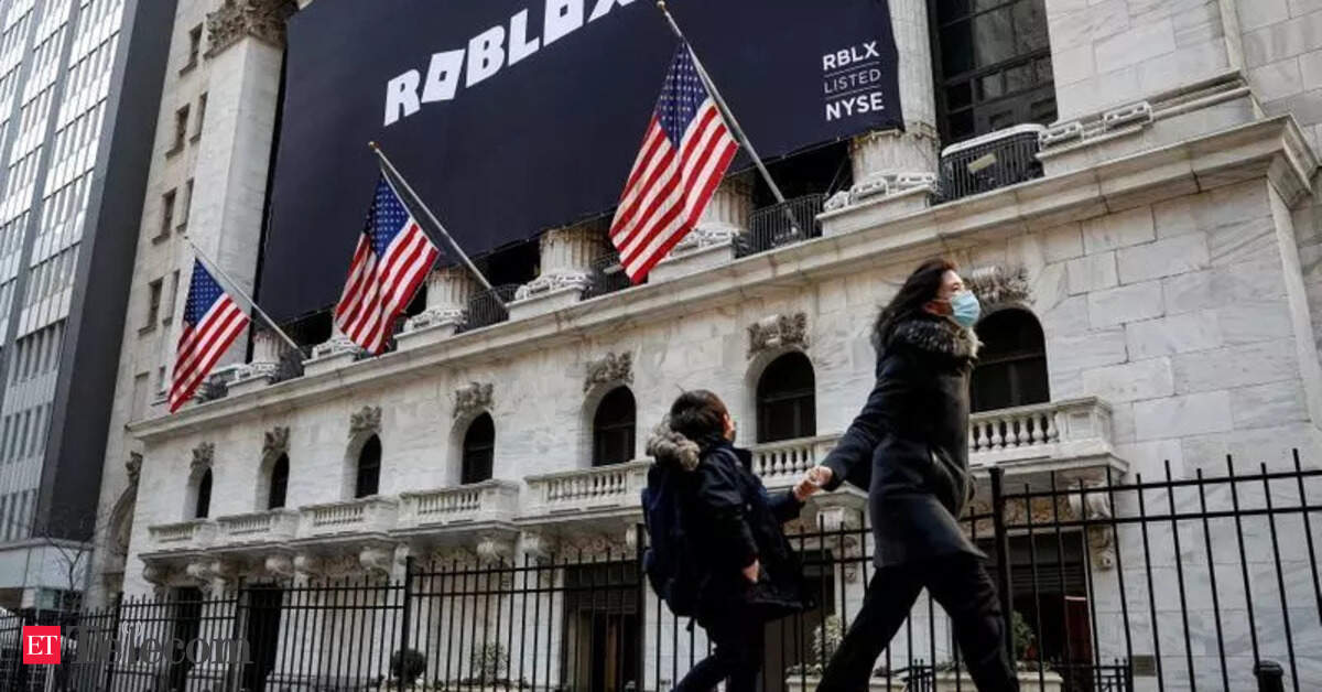 Apple: Roblox changes 'game' with 'experience' to meet Apple standards ...