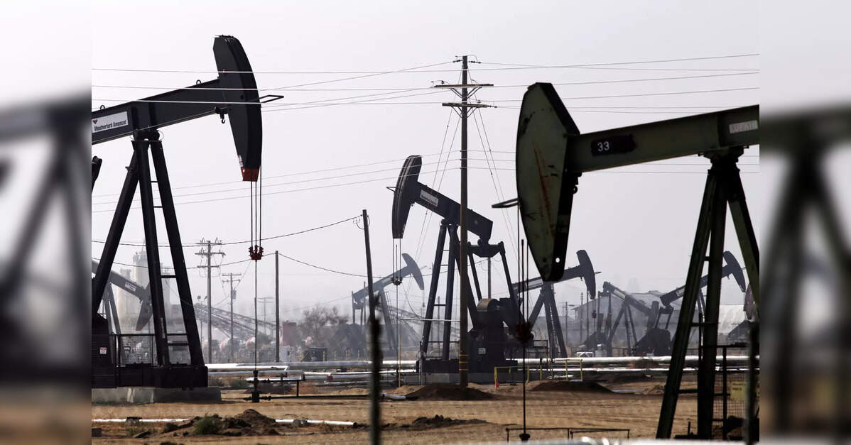 Ministry Of Petroleum And Natural Gas: IOCL Executive Director Arvind ...