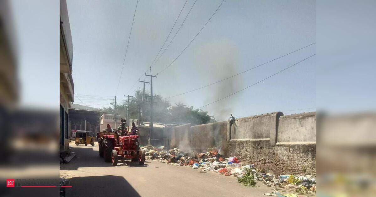 Delhi Air Pollution: Govt to launch campaign against open burning of ...