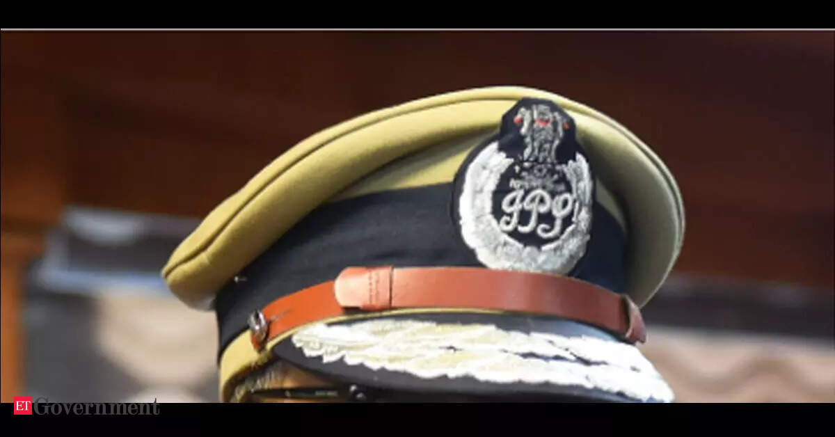 Senior IPS officer SV Singh takes charge as CISF DG, Government News ...