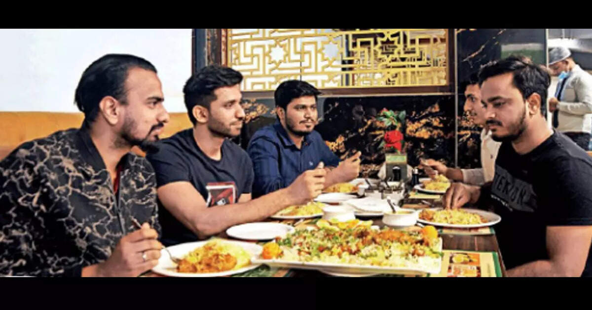 2021 was the year of revenge dining: Dineout Trends Report 2021 ...