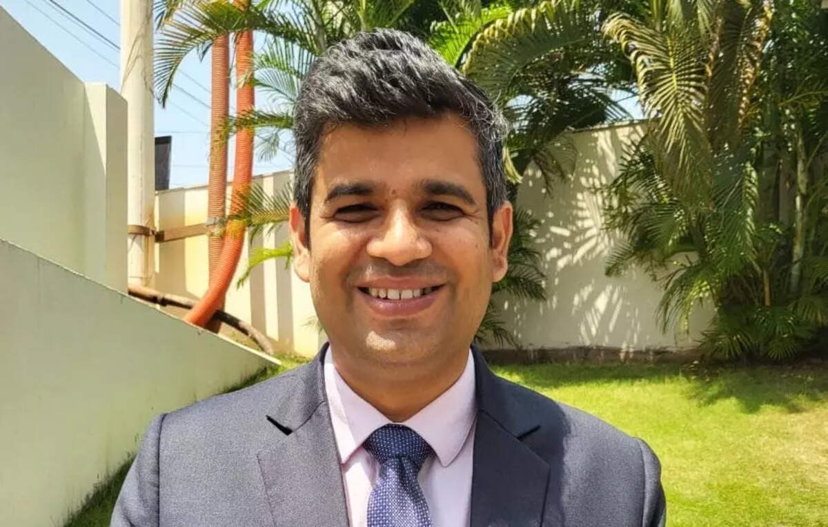 Mayank Bhatt's Instagram, Twitter & Facebook on IDCrawl