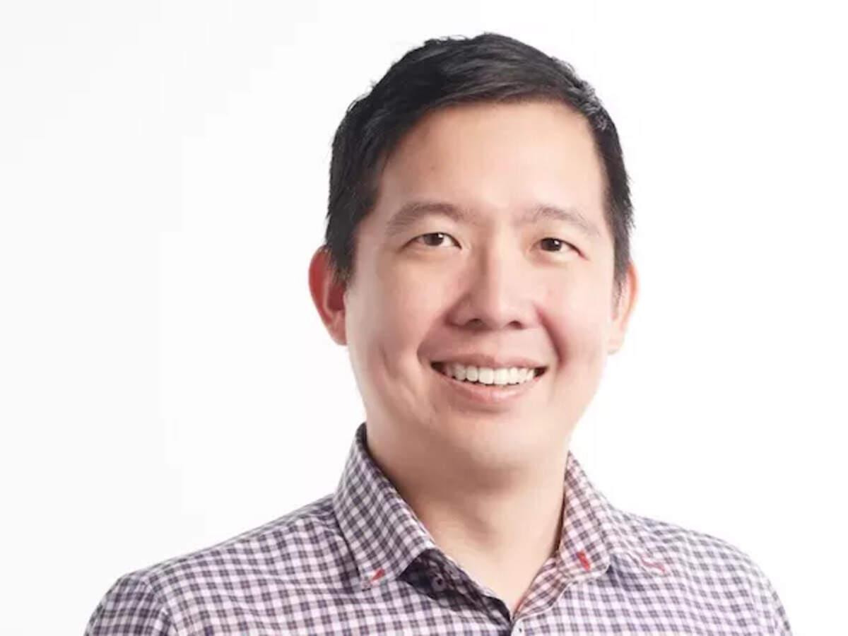 Ai Feng's Instagram, Twitter & Facebook on IDCrawl