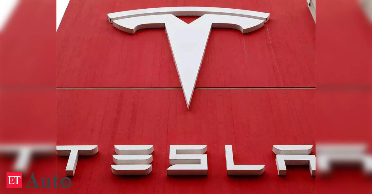 Tesla hiring 500-600 staff a month at German plant: Regional economy ...