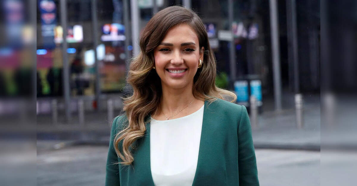 Yahoo appoints Hollywood actor Jessica Alba to board, ETCIOSEA