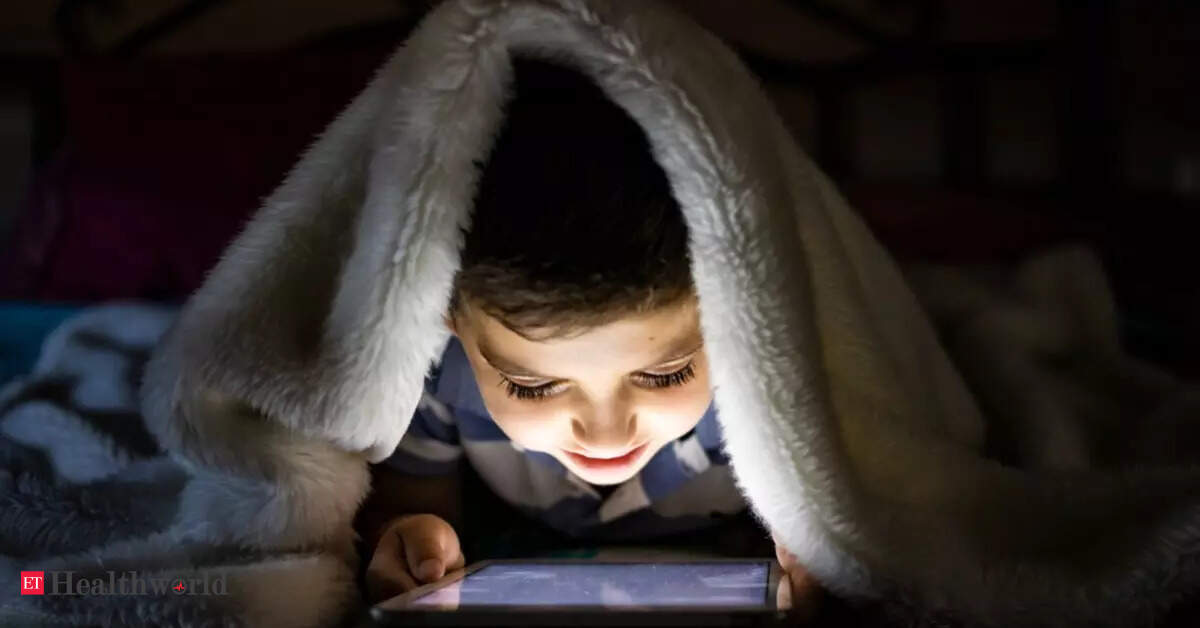 Blue Light: Excess blue light from phones, tablets may accelerate ...