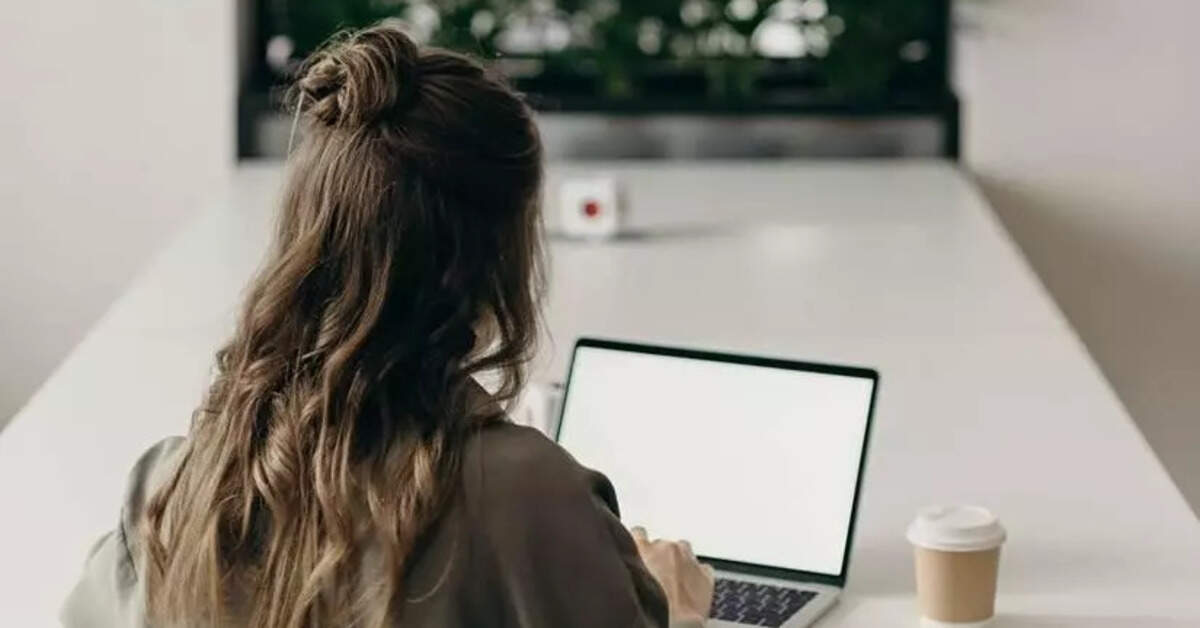 How to navigate a mid-life career crisis?, HR News, ETHRWorld