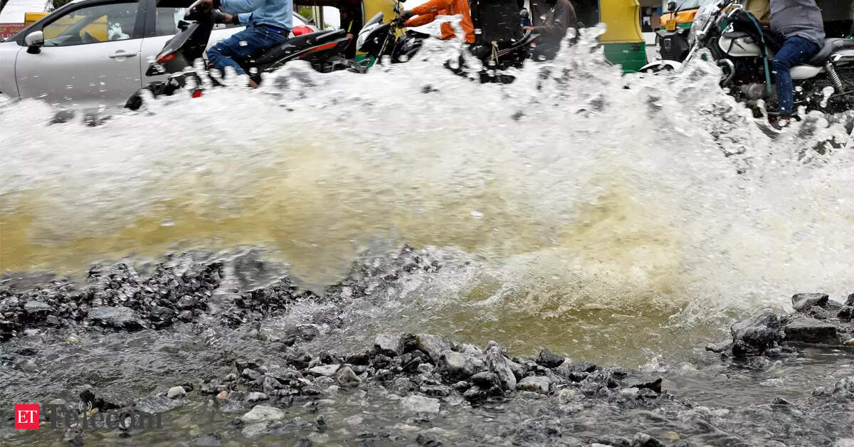 Bengaluru Flood: Traffic, water shortages, now floods: the slow death ...
