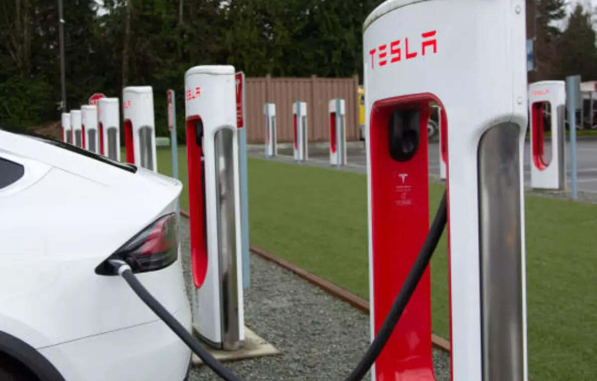 Tesla's logistical challenges overshadow record deliveries, supplychain ...