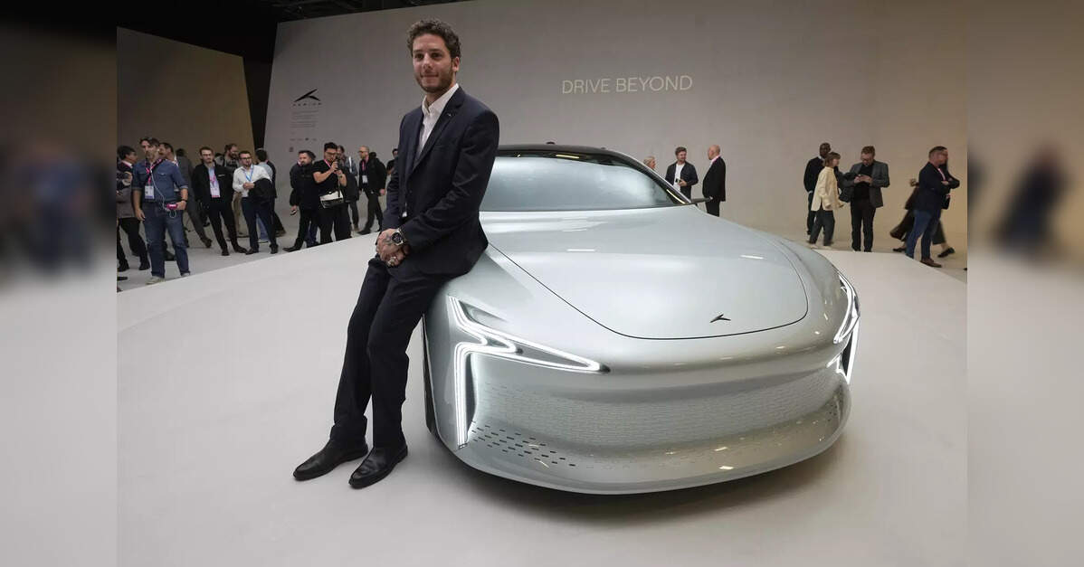 Electric vehicles take center stage at pared-back Paris show, Energy ...