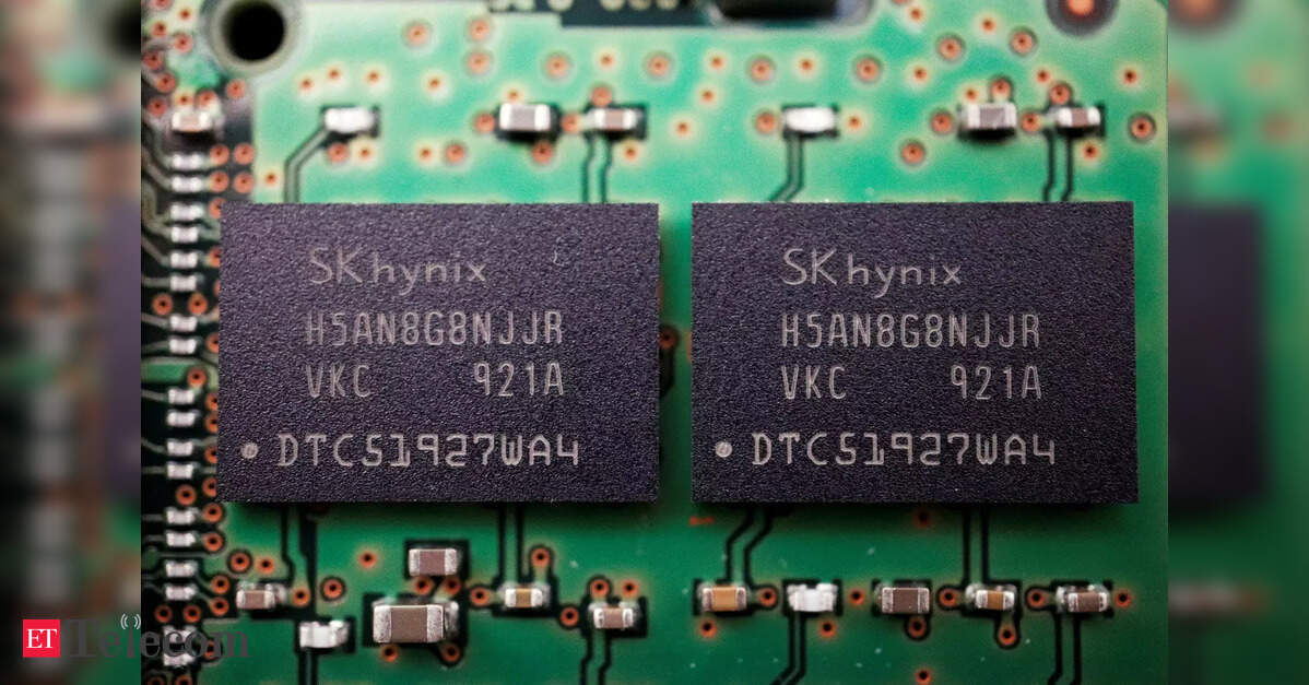 SK Hynix says chip industry woes "unprecedented", to slash investment ...