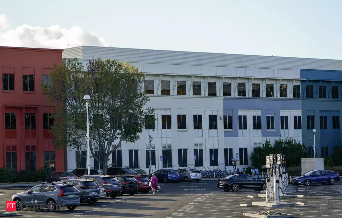 Meta's India staff on edge after US firm fires 11,000 globally, ET Telecom