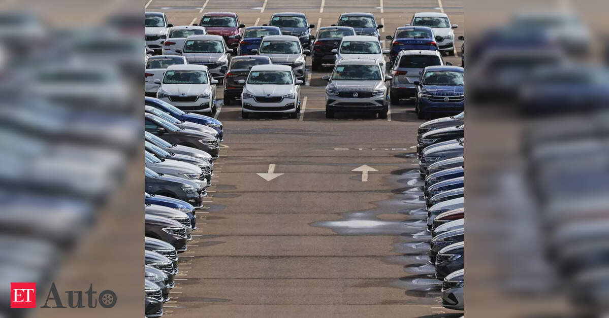 Auto Sales In Russia: Putin calls for price controls as Russian car ...