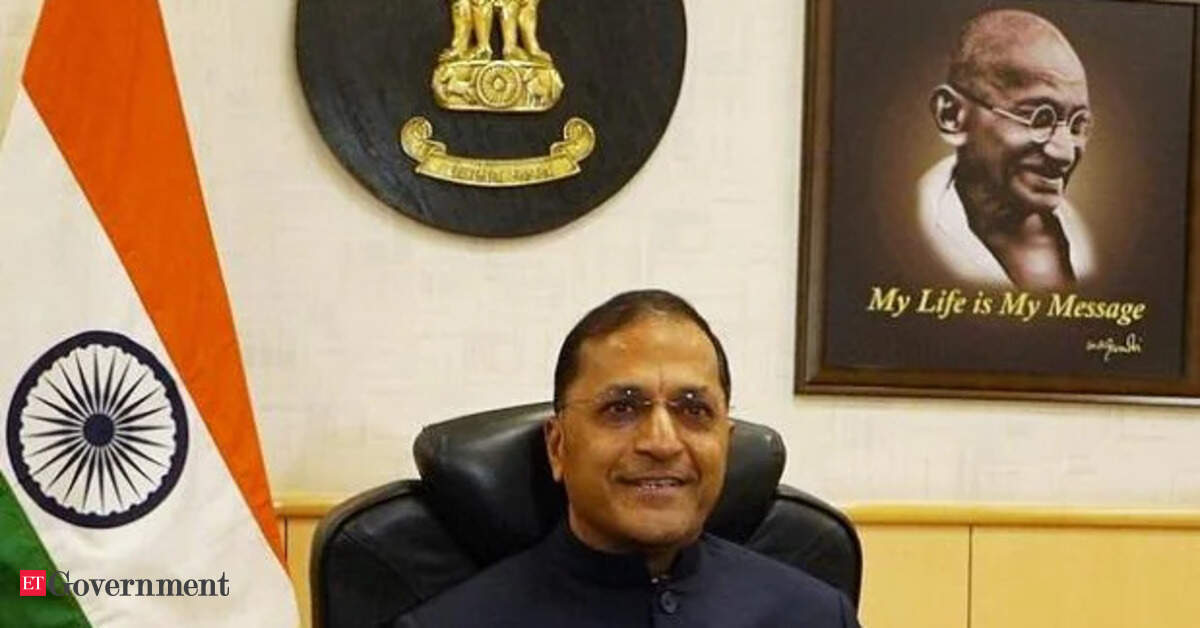 Retired IAS officer Arun Goel fills vacant Election Commissioner ...