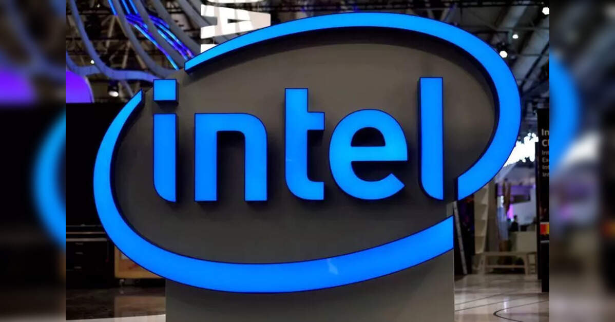 Intel realigns business, splits graphic chips unit into two, ETCIOSEA