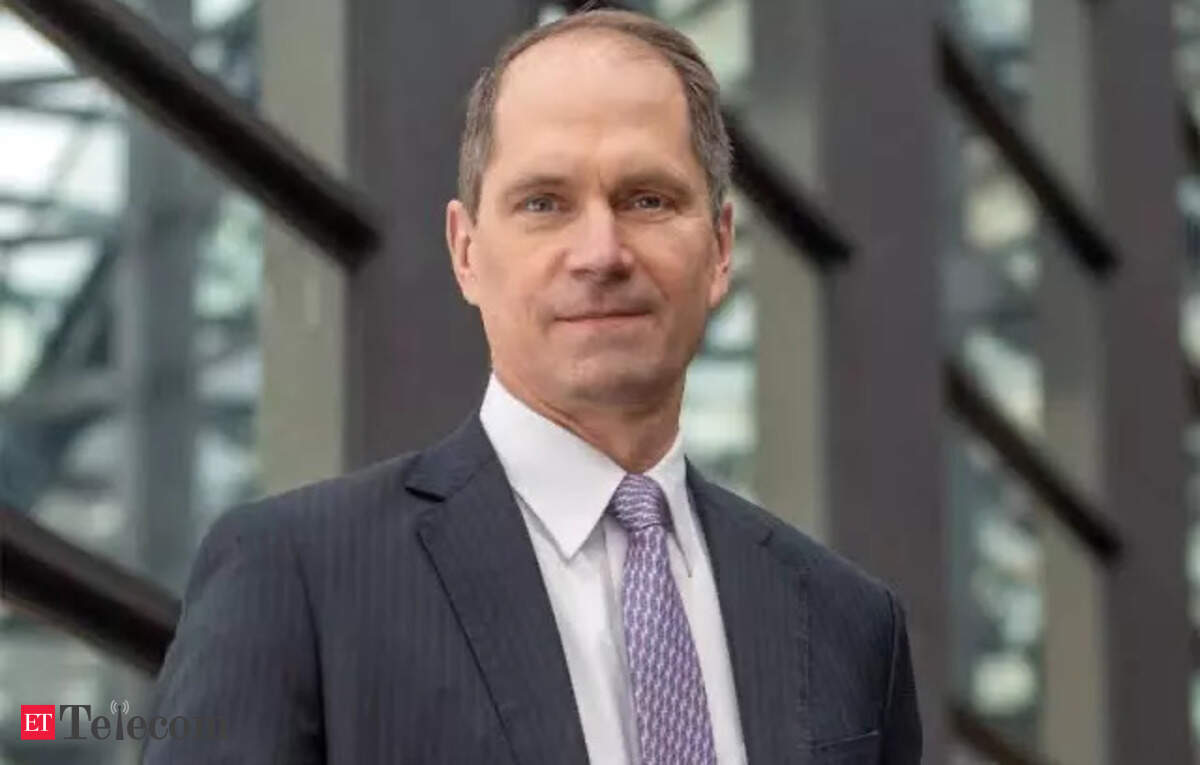 Gorilla Glass maker Corning willing to invest to put up hard assets in ...