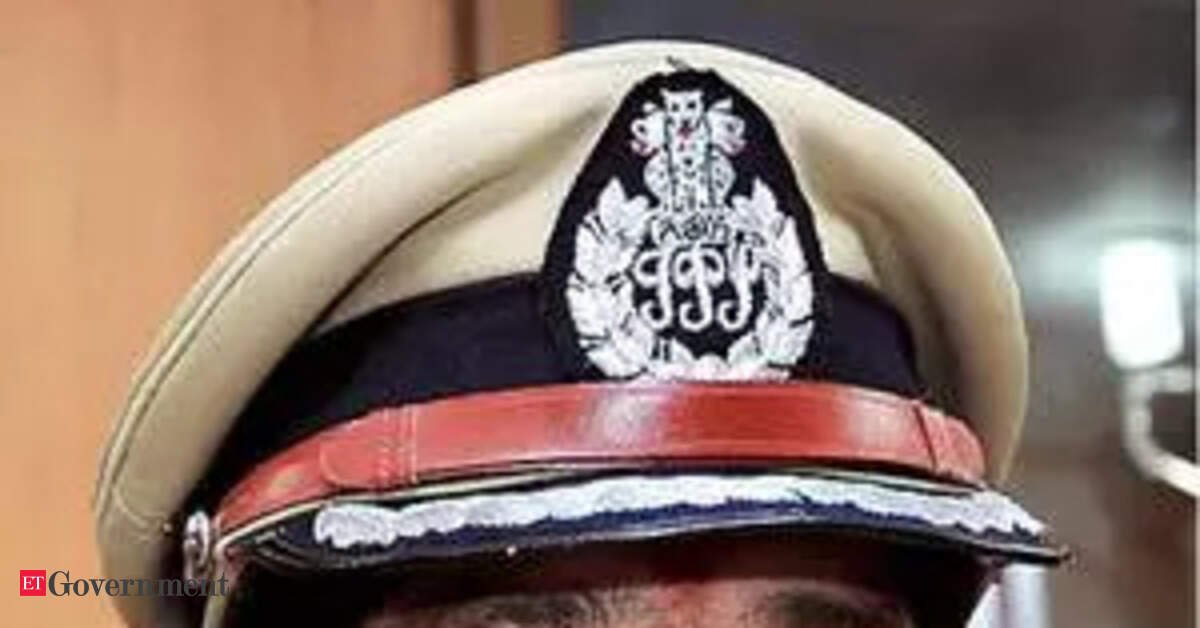 Tamil Nadu shifts 21 IPS officers, Shailesh Yadav named ADGP Idol Wing ...