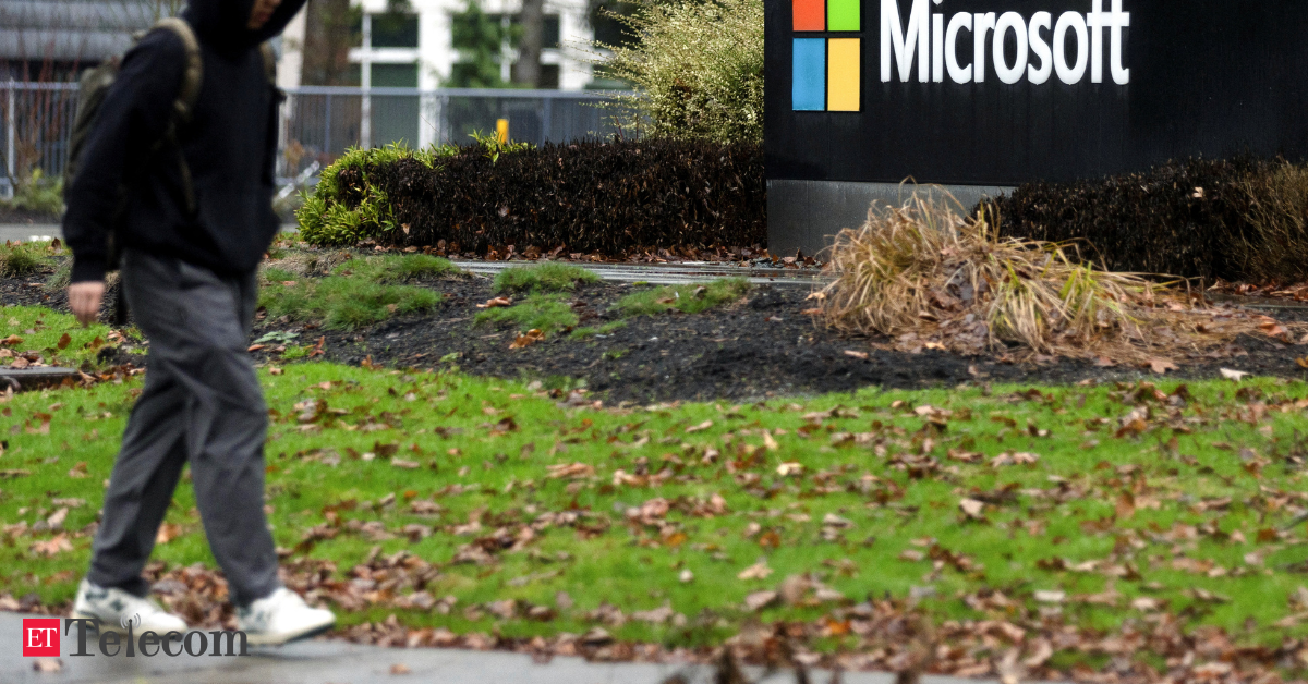 Microsoft now officially testing Notepad with tabs feature for Windows ...